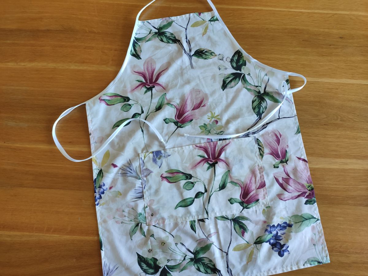 Kuchyňská zástěra - návod na ušití